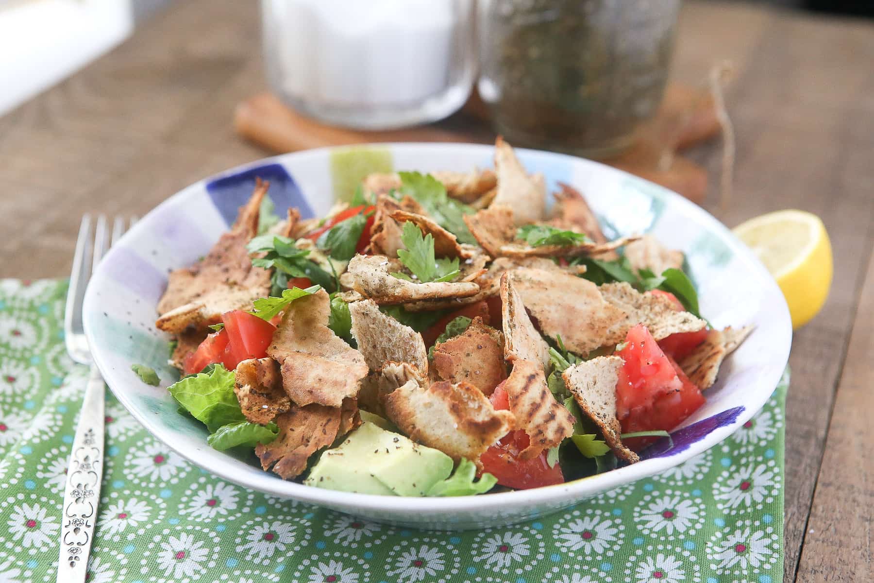 Fattoush Salad {Fresh Lebanese Garden Salad with Toasted Pita Bread ...