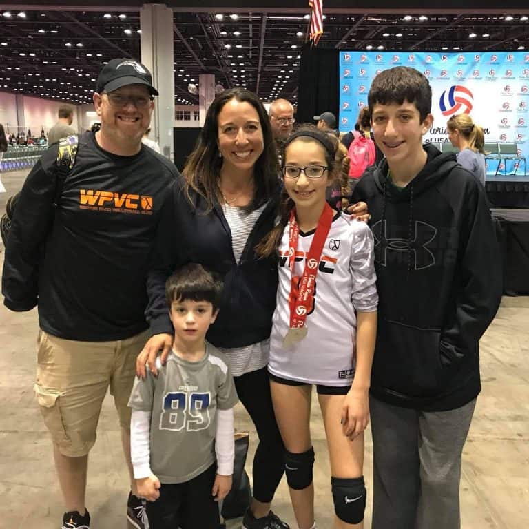 House Greek Salad Dressing (Greek Lemon Vinaigrette) - Aggie's Kitchen